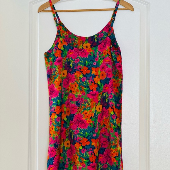 blonde gone rogue | Dresses | Vibrant Floral Spaghetti Strap Mini Dress ...
